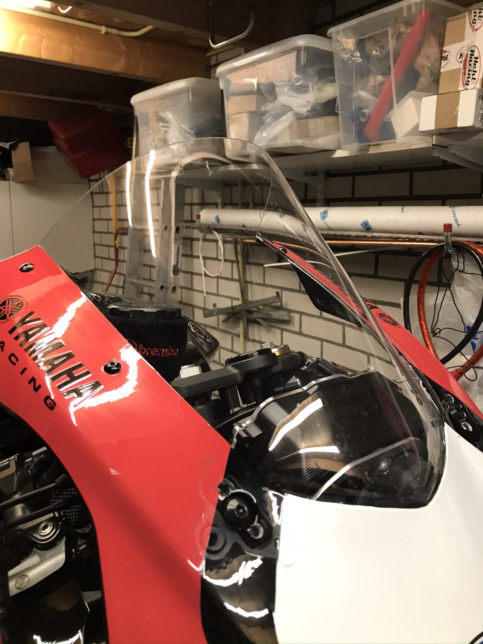 R6 RJ27, klare Rennscheibe +50 mm. - www.jmraceradiators.com